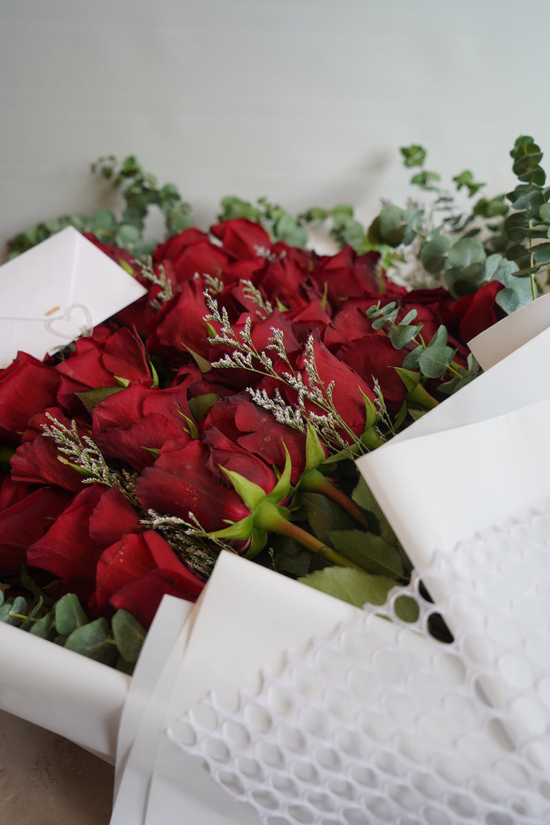 Unconditional Love Bouquet – Flower Story PH